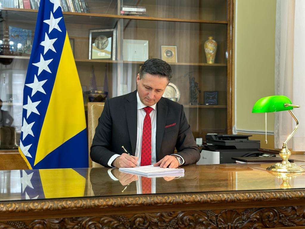 Bećirović: Poštivanje principa zakonitosti je temeljni uslov pravne i ...